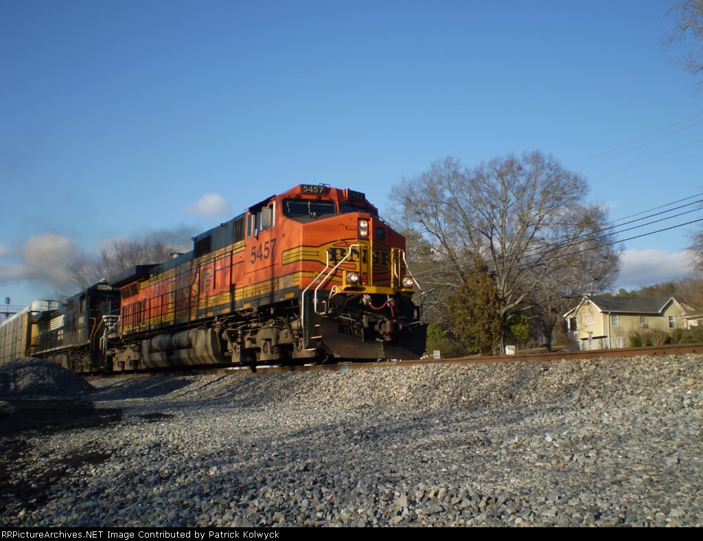 BNSF 5457